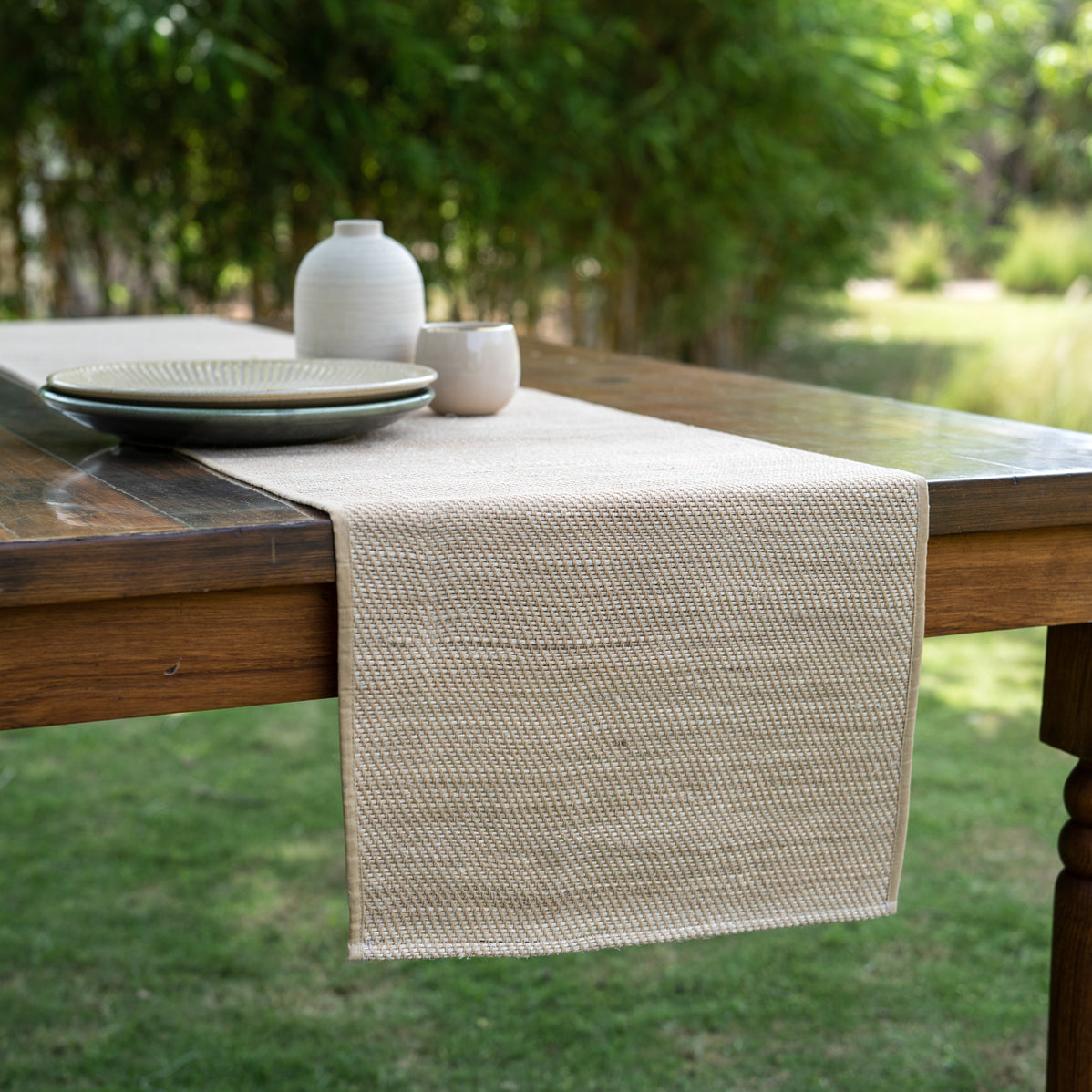Veni Hand-Woven Table Runner | 108 Knots