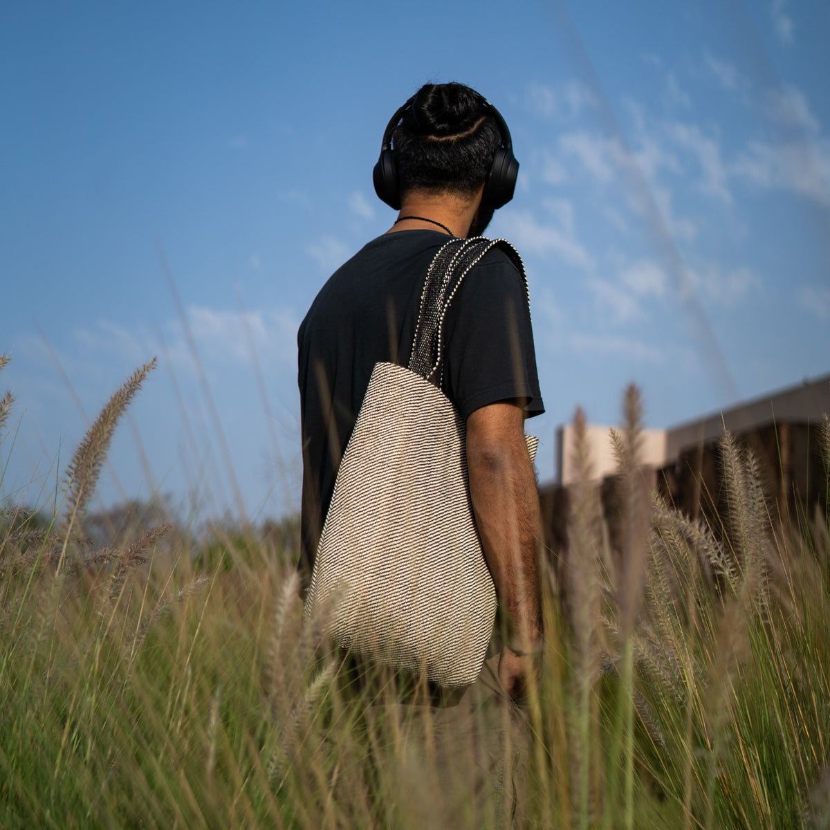 Veni Hand-Woven Tote Bag | 108 Knots